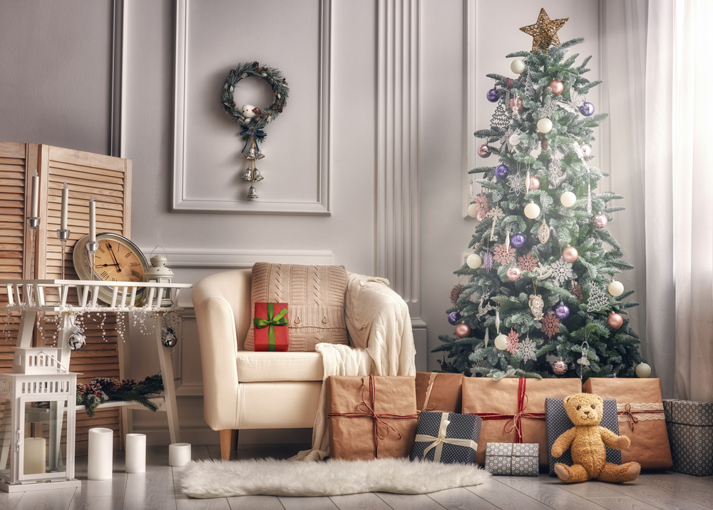 The most memorable homes in Christmas Films | DWH